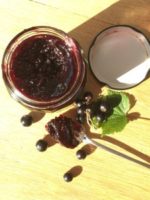 Home made blackcurrant jam - Thrifty Lesley
