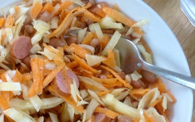 No Power Meal Plan - muesli, kidney beans and hotdogs - Thrifty Lesley